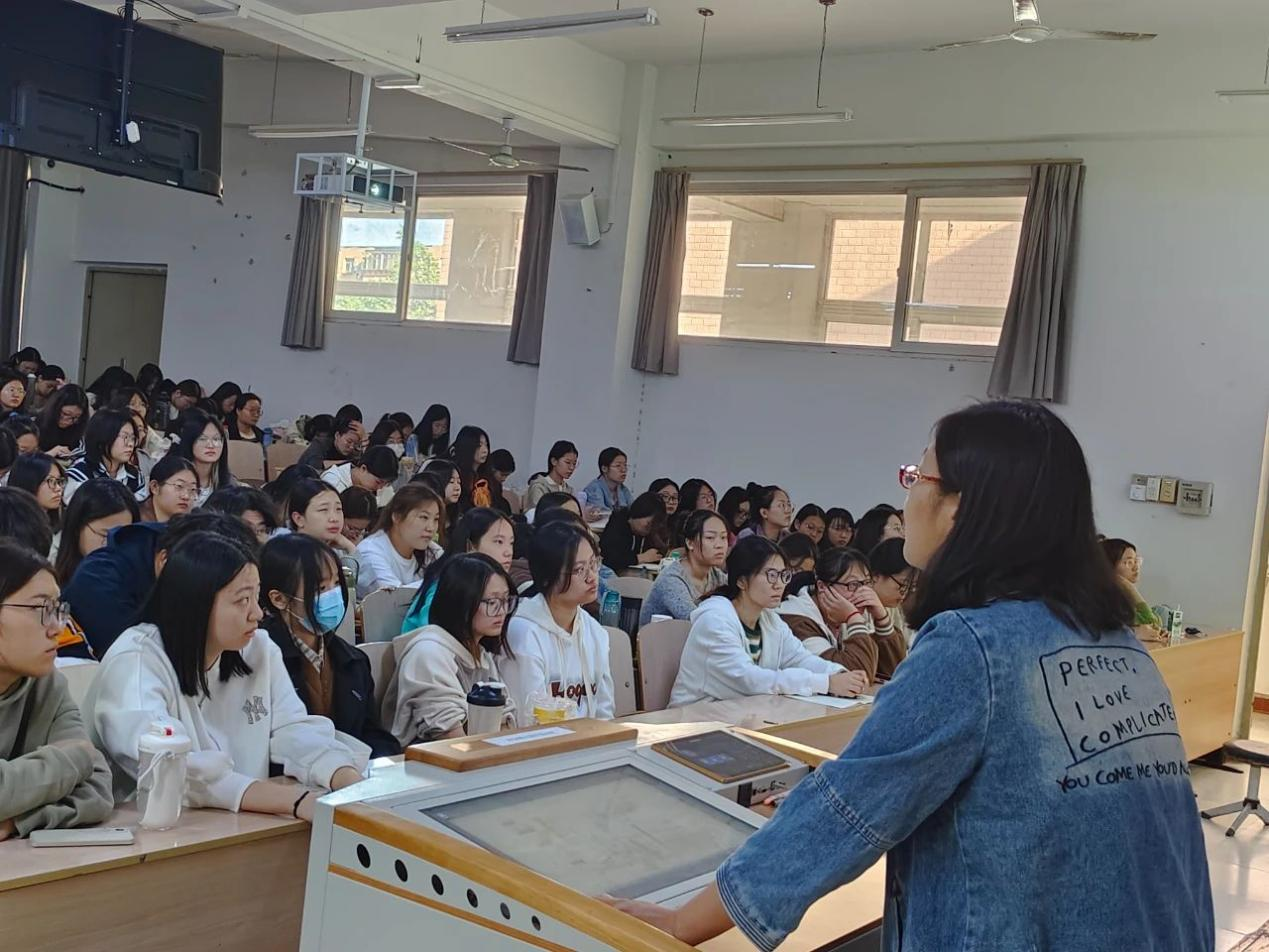 护理学院举行大学生职业规划大赛宣讲活动-河北大学护理学院